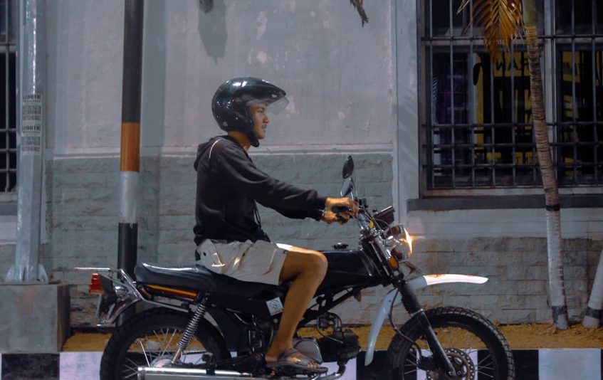 How to drive a semi- automatic scooter for a beginner? - Happy Zip ...